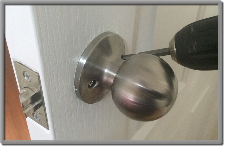 How To Repalce Door Handle | Melbourne's Expert Door Repairs - Myreno